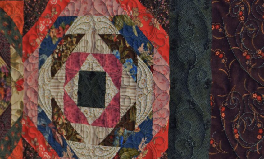 Scrappy Pineapple quilt - Adeline | WeAllSew