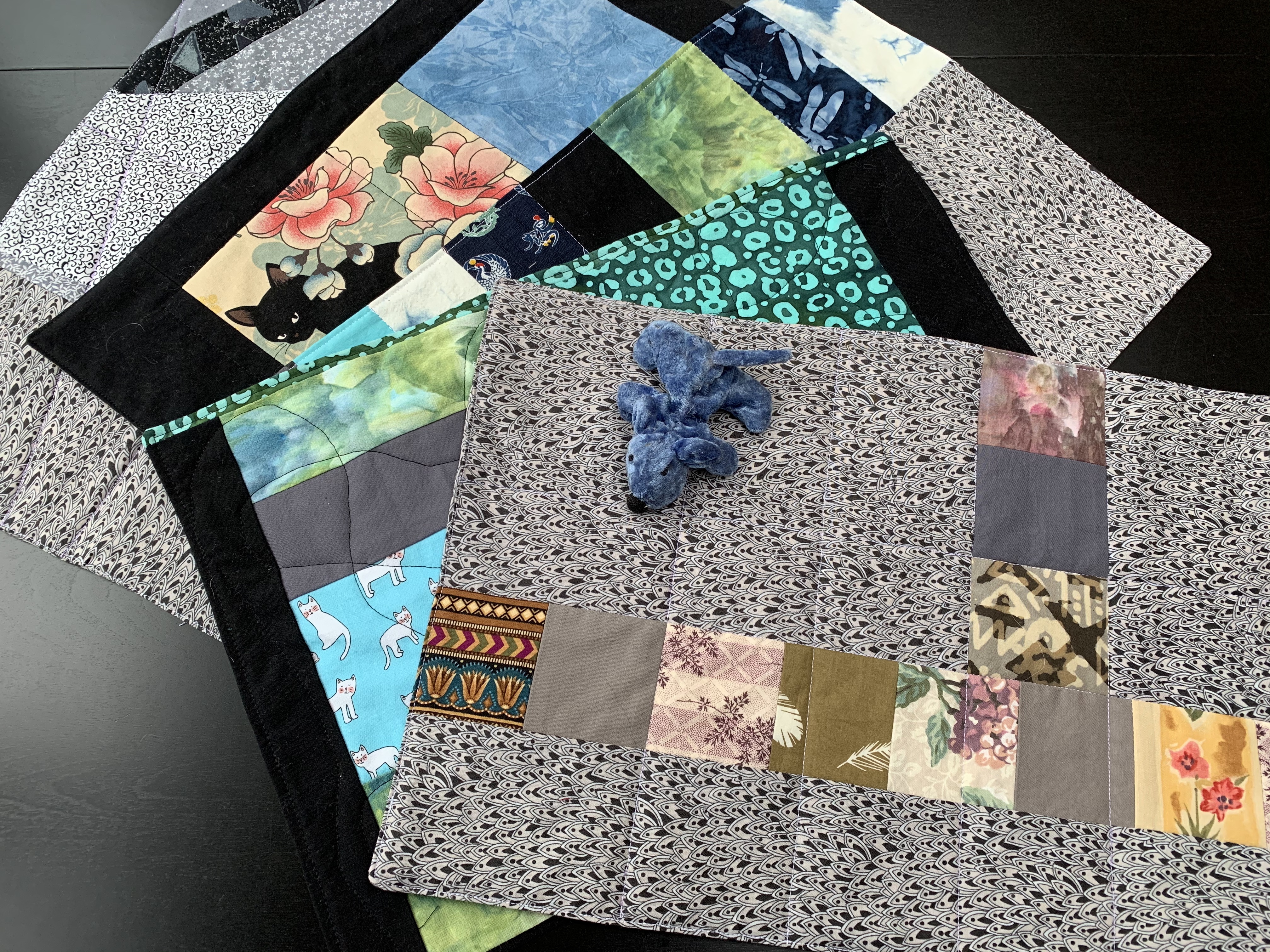 Pet Quilts for the Friends of Feral Felines, Maine | WeAllSew